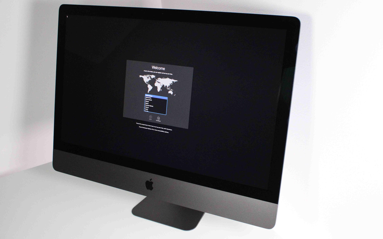 2017 Apple iMac Pro 27-inch 3.0GHz 10-Core Intel Xeon W - 128GB RAM