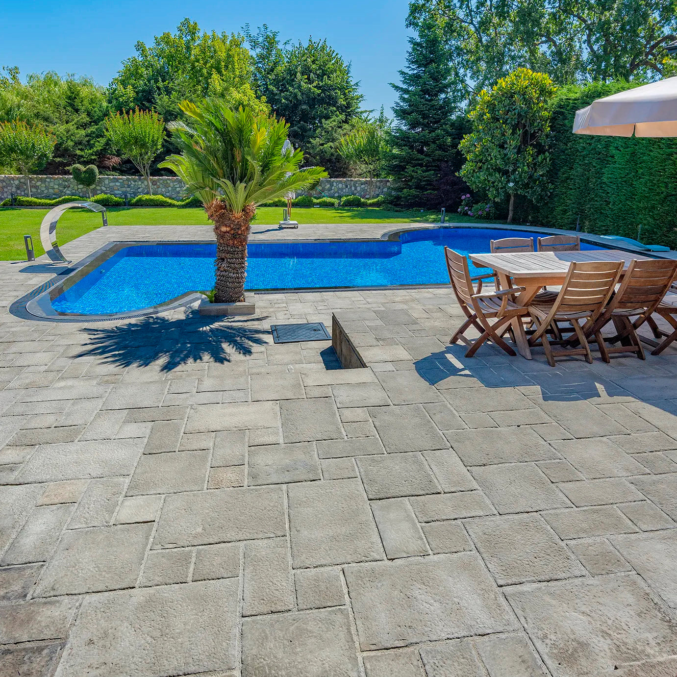 Sienna Ash Gray Manufactured Stone Pavers Pattern F01AS - Livfloors Co